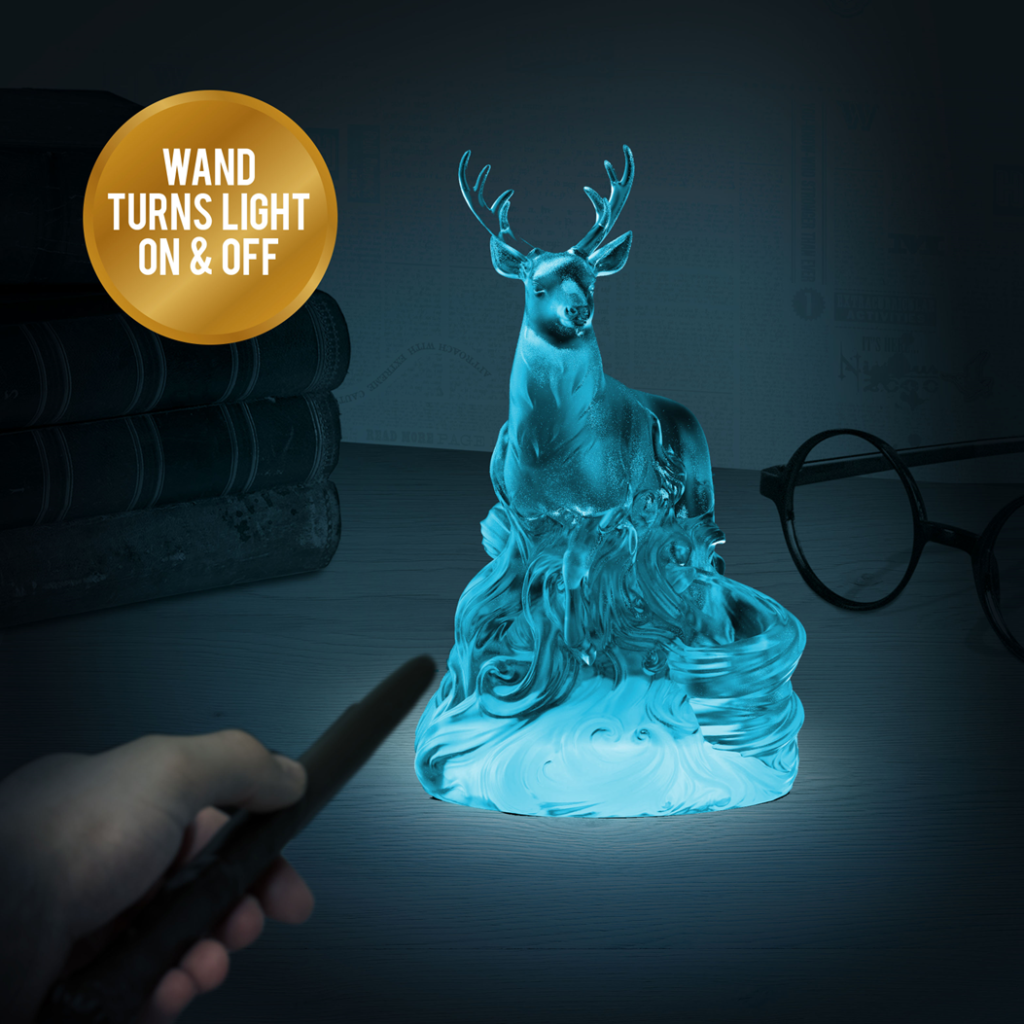 HARRY POTTER - Patronus Light with Wand Remote Control : ShopForGeek ...