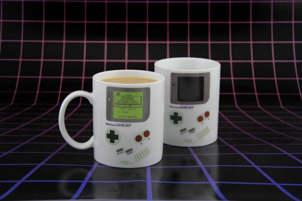 NINTENDO - Game Boy Heat Change Mug : ShopForGeek.com: Mug Paladone ...