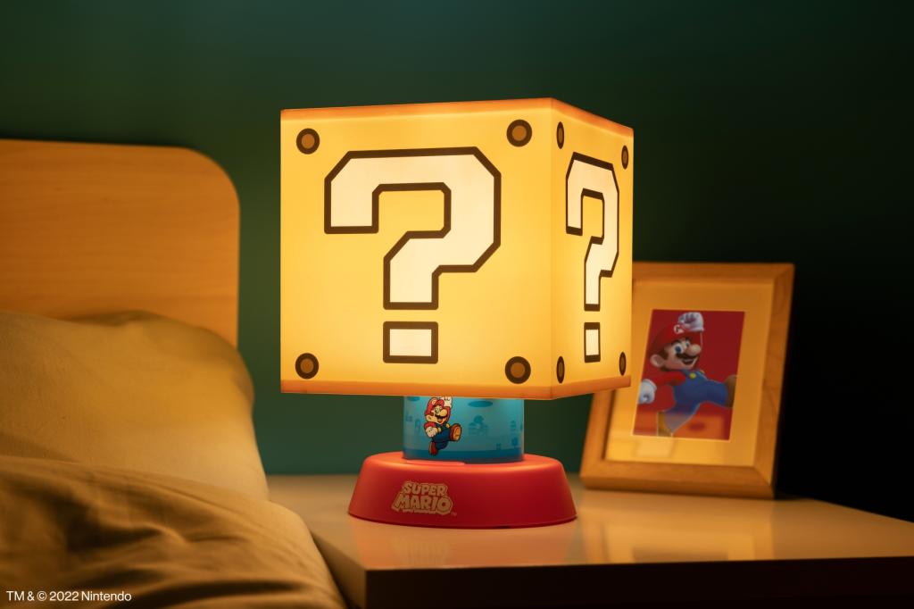 NINTENDO - Super Mario Icon - Light : ShopForGeek.com: Lamp Paladone ...