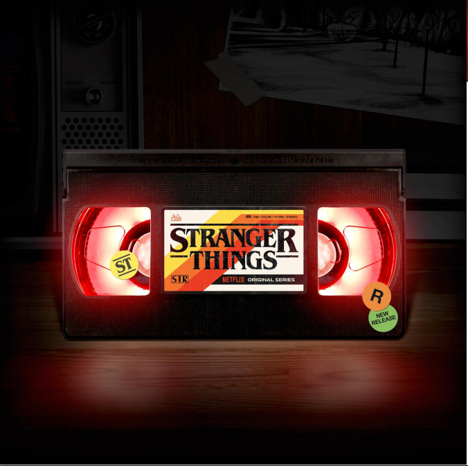 STRANGER THINGS - VHS Logo - Light : ShopForGeek.com: Lamp Paladone ...