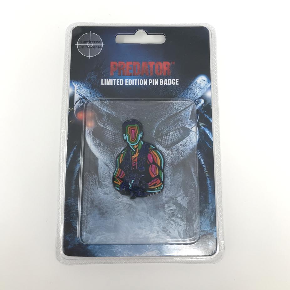 PREDATOR - Limited Edition Pin's : ShopForGeek.com: Pin Badge Fanattik ...
