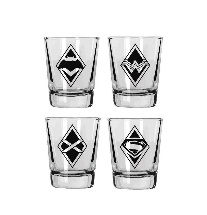 DC - Logo Batman VS Superman - Set of 4 Shot Glasses : ShopForGeek.com ...