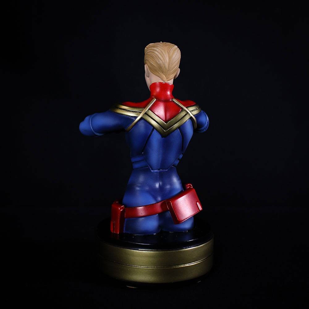 MARVEL - Captain Marvel - Resin Bust 20cm : ShopForGeek.com: Figurines ...