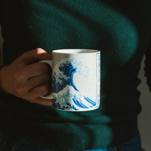 HOKUSAI - The Great Wave - Mug 300 ml : ShopForGeek.com: Mug Grupo Erik ...