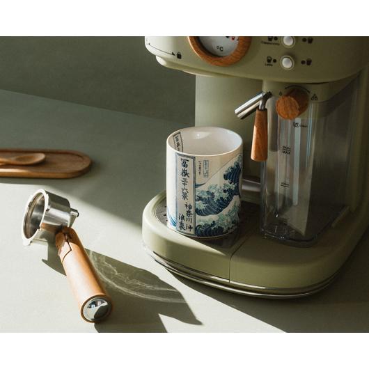 HOKUSAI - The Great Wave - Mug 300 ml : ShopForGeek.com: Mug Grupo Erik ...