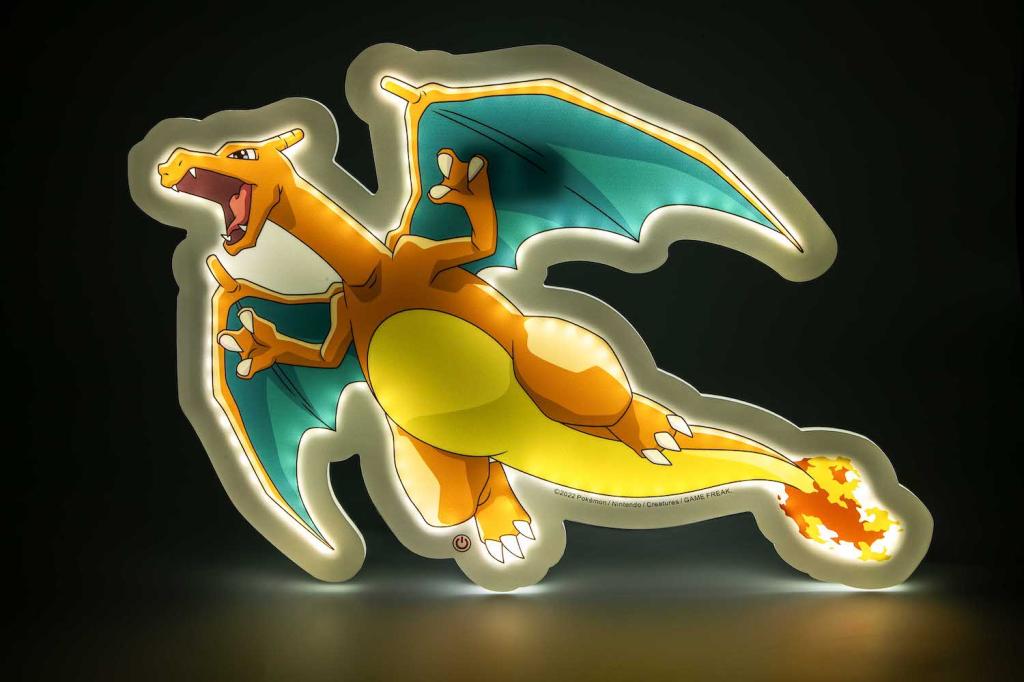 POKEMON - Wall Light Led Charizard : ShopForGeek.com: Lamp Teknofun Pokemon