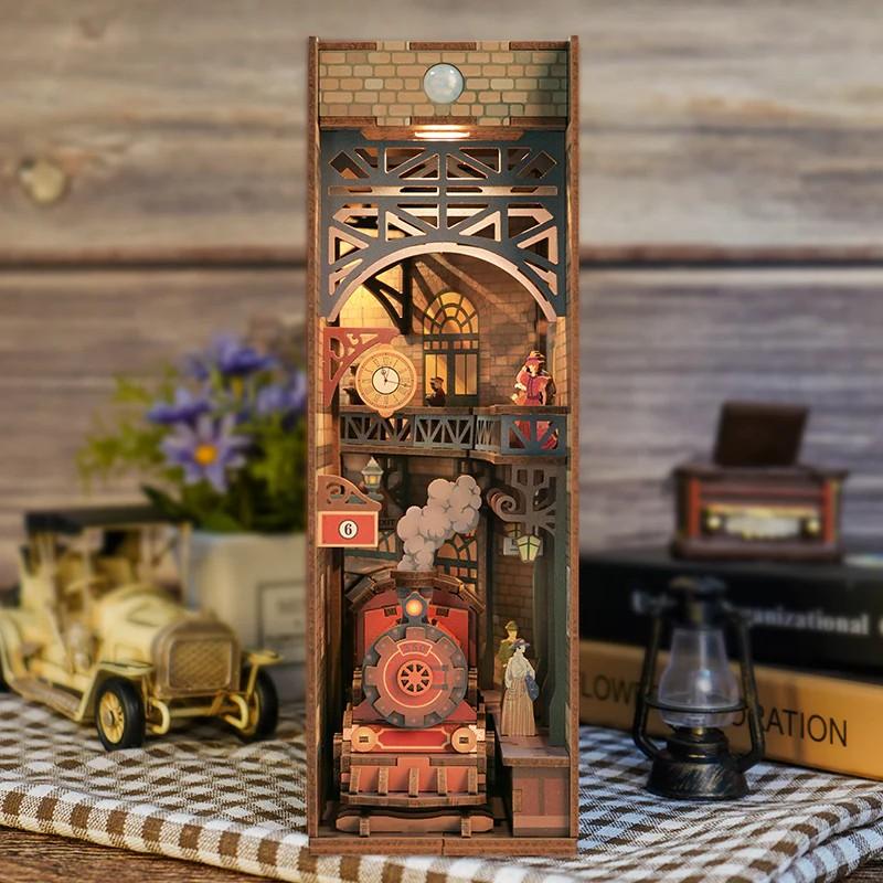 BOOK NOOK KIT - DIY- The steam age - 164pcs + LED Light : ShopForGeek ...