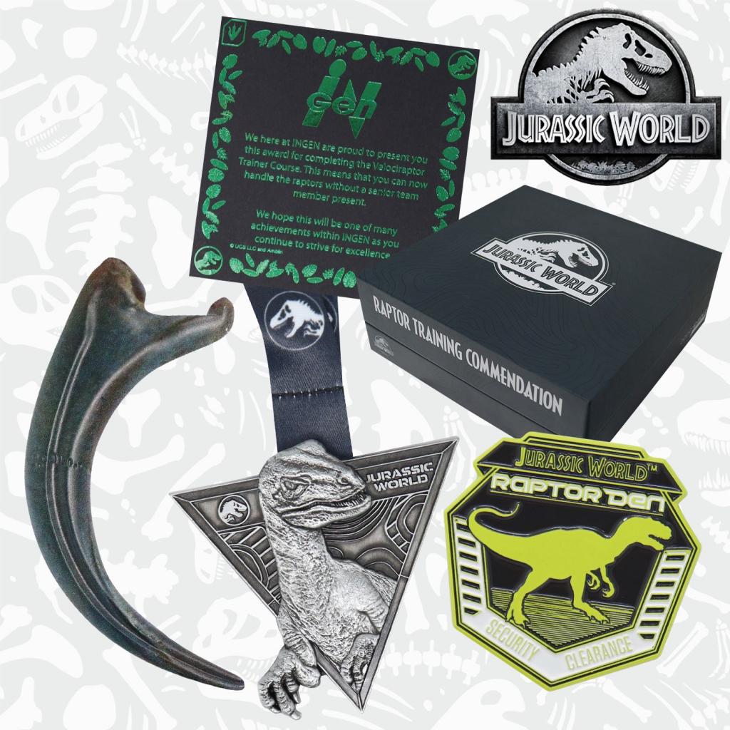 JURASSIC WORLD - Raptor Training Commendation Set - Limited Edition ...