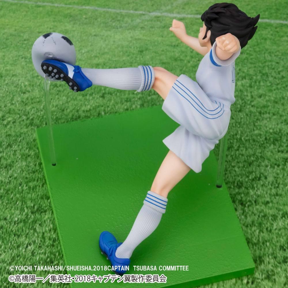 CAPTAIN TSUBASA - Tsubasa - Figurine Gashapon 13cm : ShopForGeek.com ...