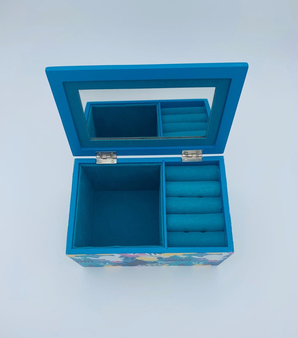 STITCH - Jewellery Box in Wood - 18x 11,5x 10 cm : ShopForGeek.com ...