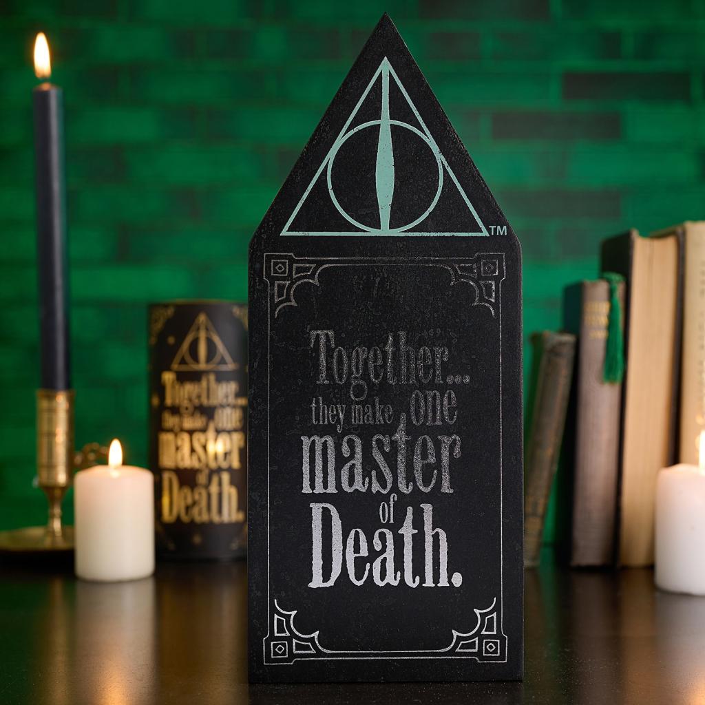 HARRY POTTER - The Deathly Hallows - Decorative Plaque : ShopForGeek.com: HOME Deco Widdop Harry ...