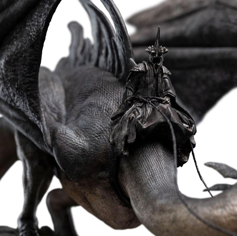 LE SEIGNEUR DES ANNEAUX - Coursier Ailés - Statuette 18cm : ShopForGeek ...