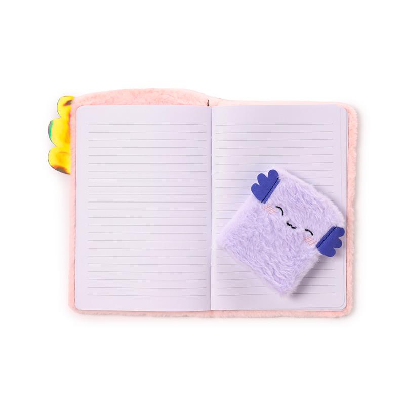 KAWAII - Maddie the Axolotl - Premium Fluffy Notebook + 1 Mini ...