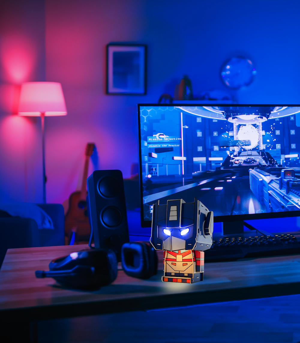 TRANSFORMERS - Optimus - Light - Kit DIY - 22cm : ShopForGeek.com ...